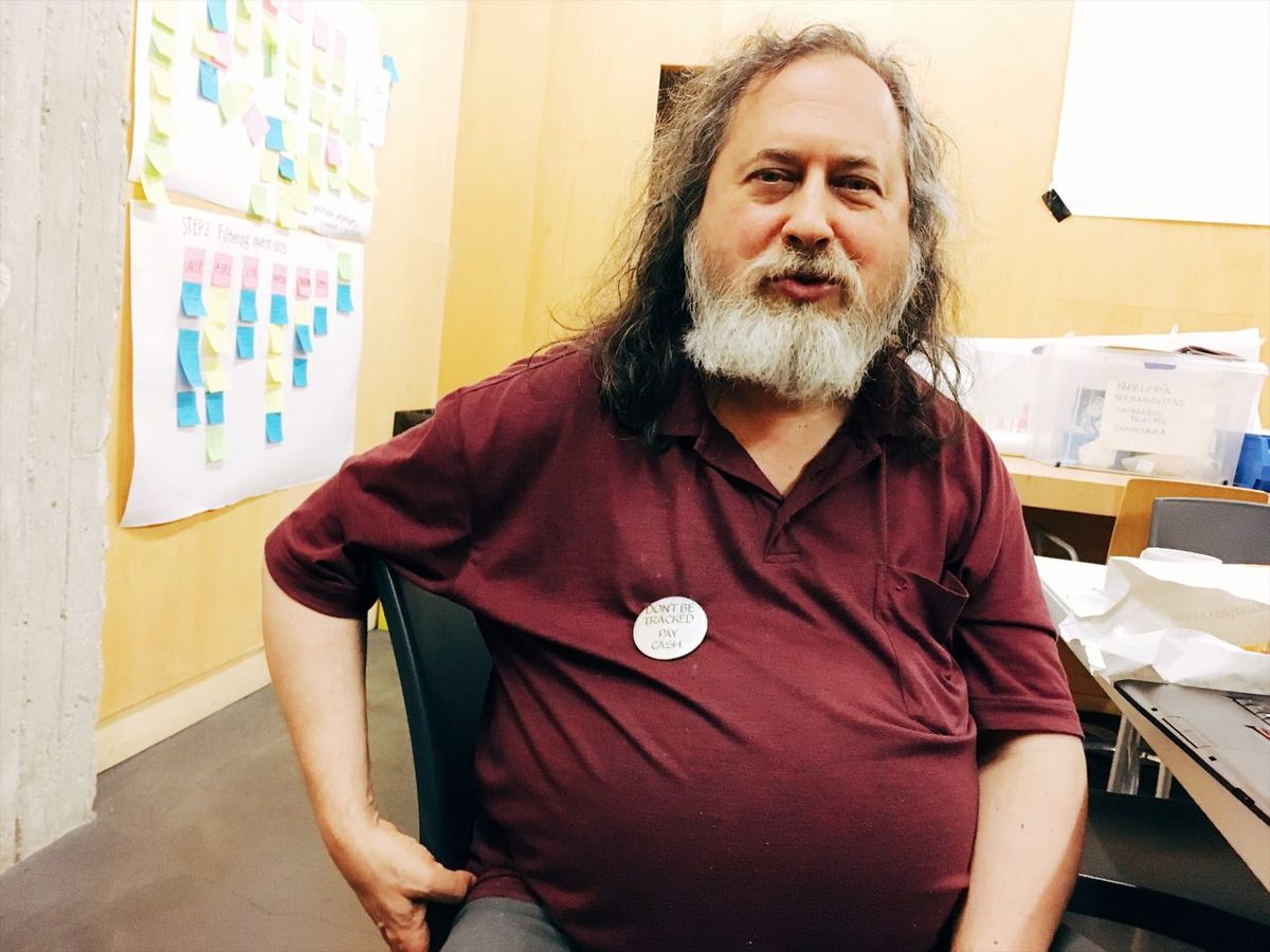 Richard Stallman, gurú del software libre: "Cuando alguien diga 'smart
