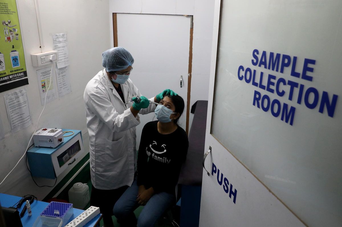 ¿La PCR más cara del mundo? Cobran 46.500 euros por una prueba de ...