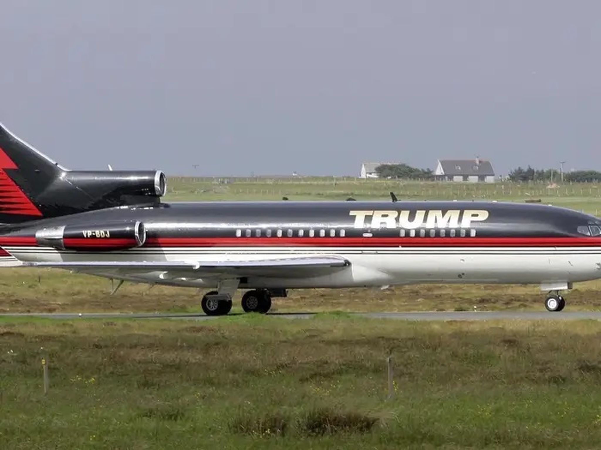 Trump renueva su lujoso avión privado Boeing 757, de 100 millones de ...