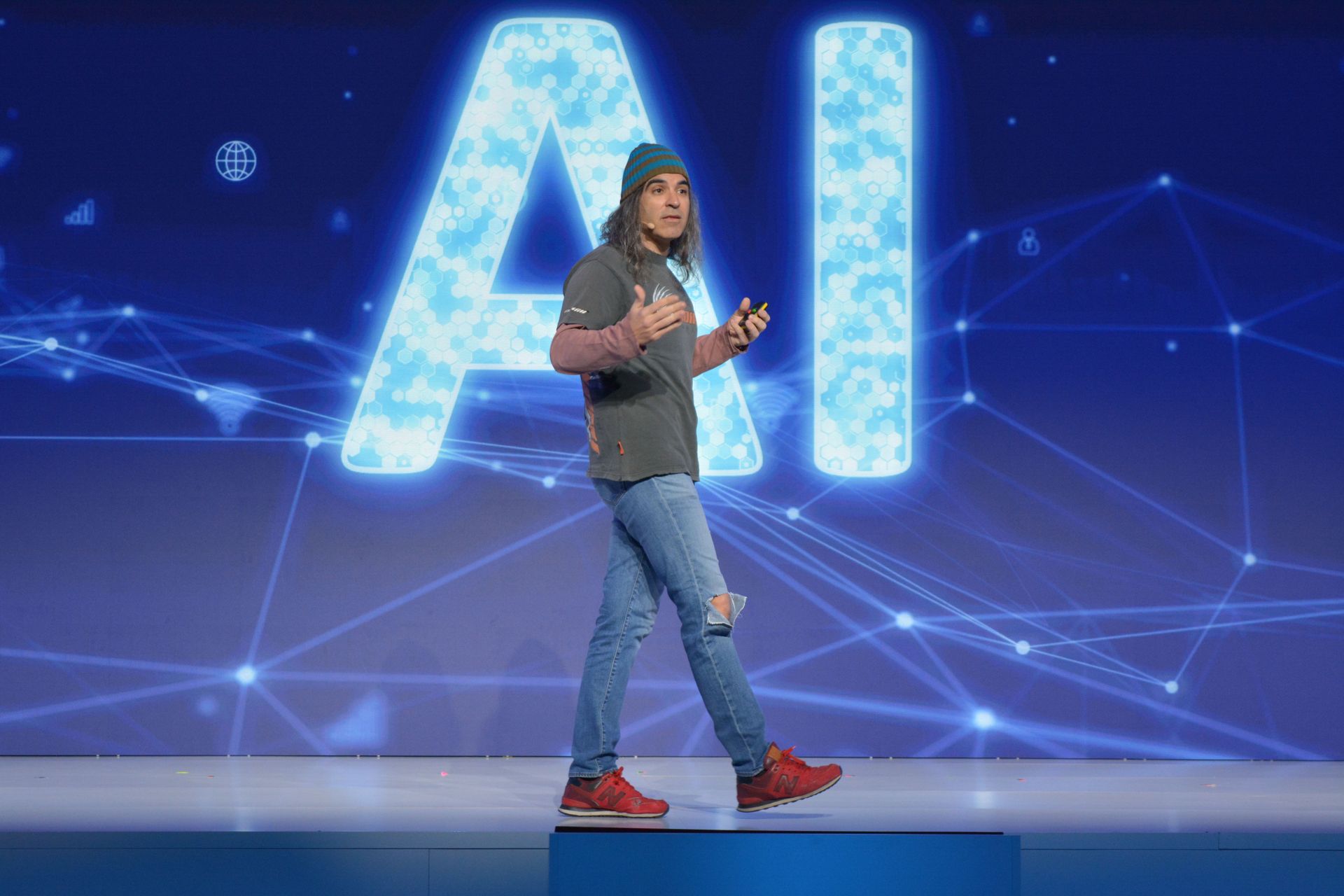 Así negociaron las telecos la fórmula para abrir sus redes a ...