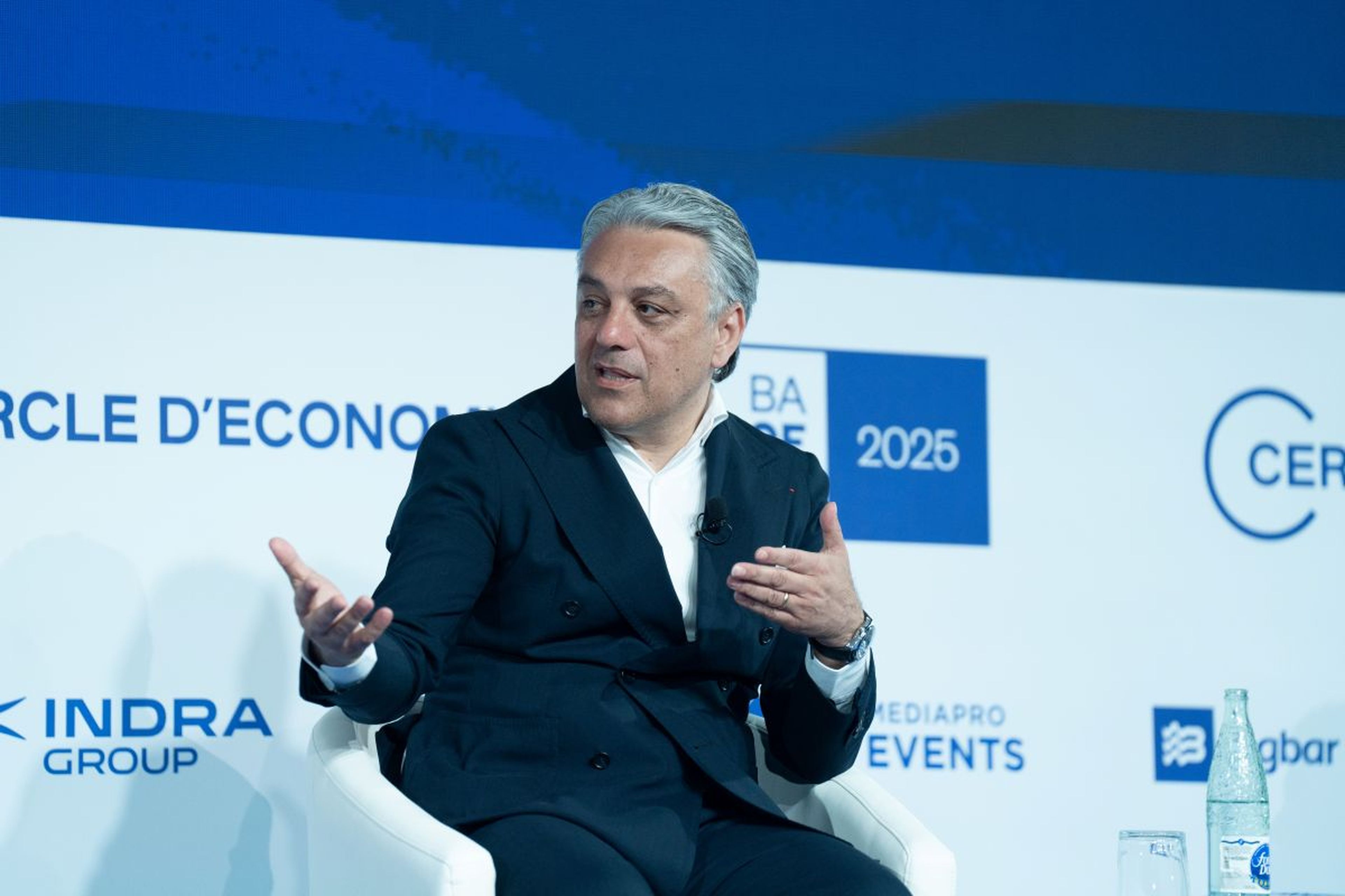 Luca de Meo, CEO de Renault, advierte: "Mis obreros no se pueden ...